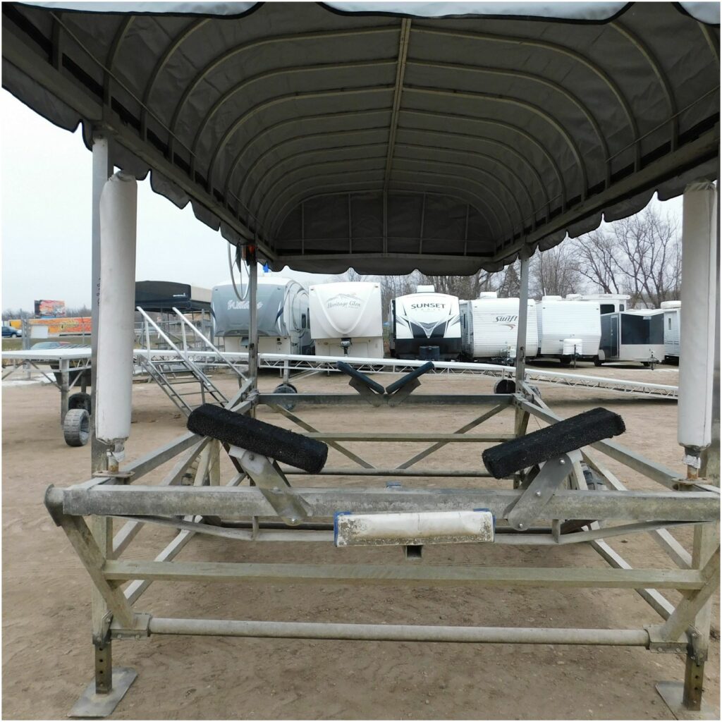 #1228 Vibo 1896 – TS Dock & Lift